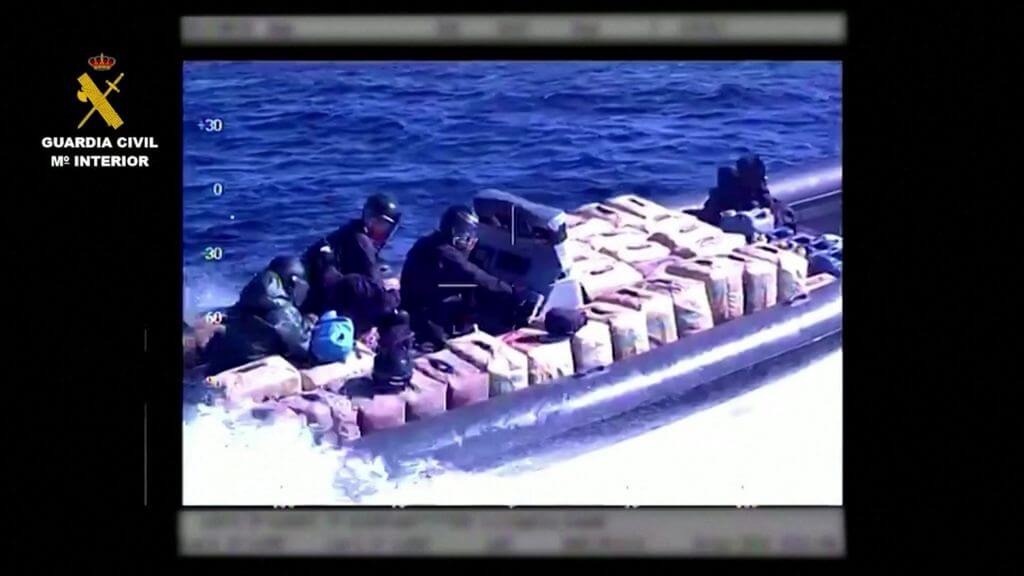 Spanish police arrest 100 speed boat gang members who smuggled drugs ...